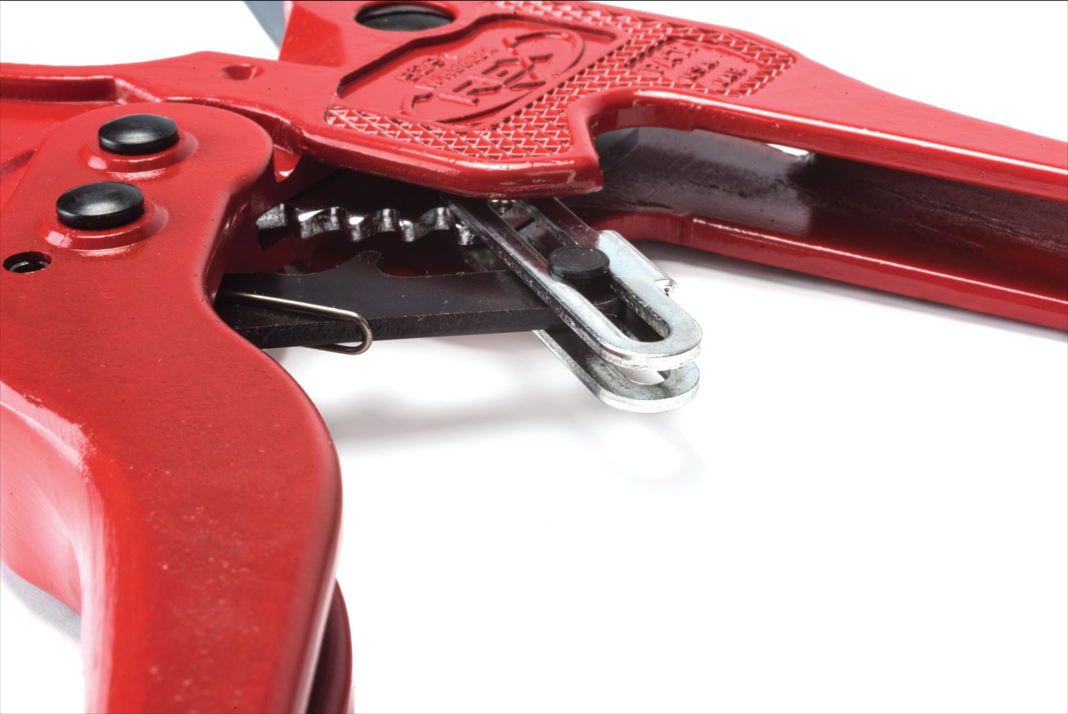 The hardest working ratchet action plastic pipe snippers | Wheeler-Rex